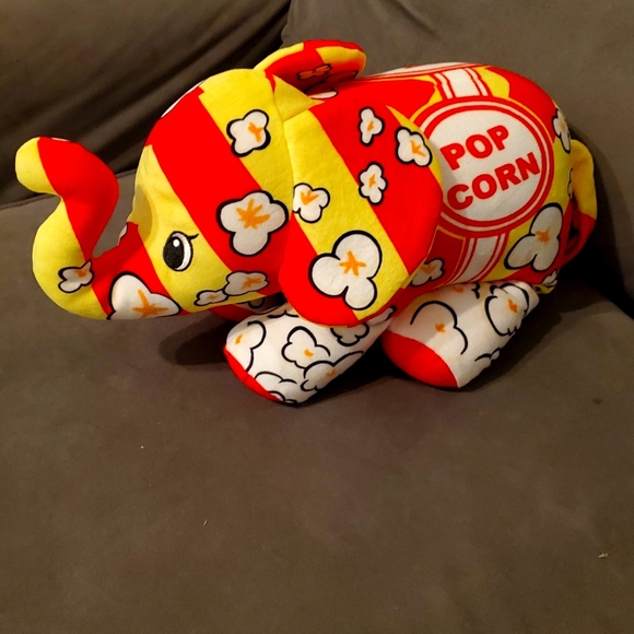 Toys | New Pop Art Soft 16 Plush 223 Elephant Mammoth Cornelius Popcorn ...